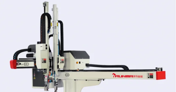 Runma injection molding machines robots 50-150T - RQ700ISS3