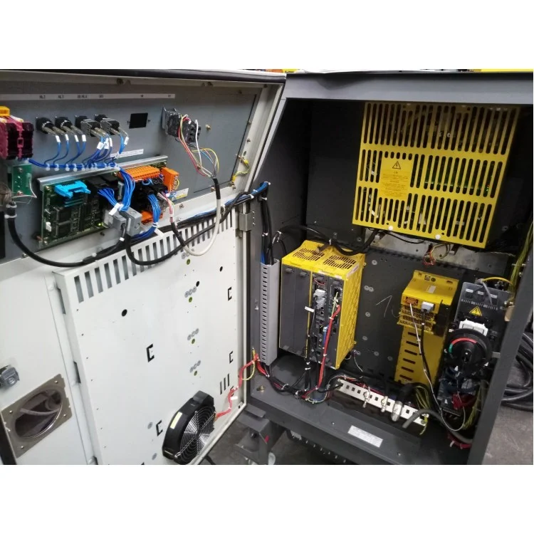 FANUC R2000iB 165F with R30iA controller - FANUC R2000iB