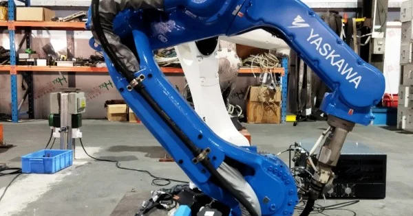 Industrial Robot YASKAWA MOTOMAN MA1440 WELDING ROBOT - MA1440