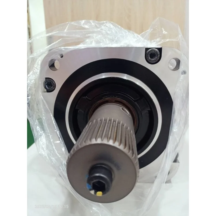 Yaskawa Robot Servo Motor, SGMRV-55ANA-YR12 - SGMRV-55ANA-YR12