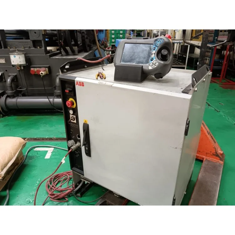 ABB IRB2600 20/1.65 Robot with IRC5 Controller - IRB2600