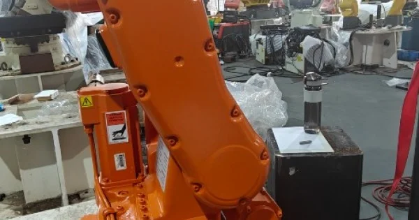ABB IRB140 Robot with IRC5 M2004 controller - IRB140