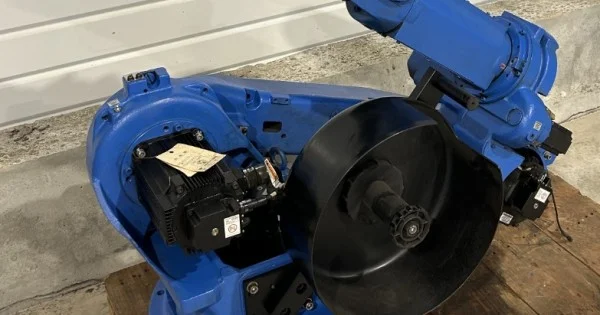 MOTOMAN EA1900N Arc Welding Robot - EA1900N