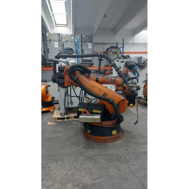 Kuka Robot Arm, KR210, R2700
