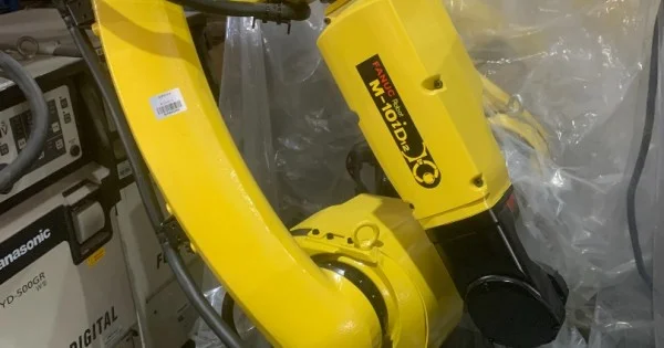 Fanuc M-10iD/12 Industrial Robot - FANUC R1000 iA/80F
